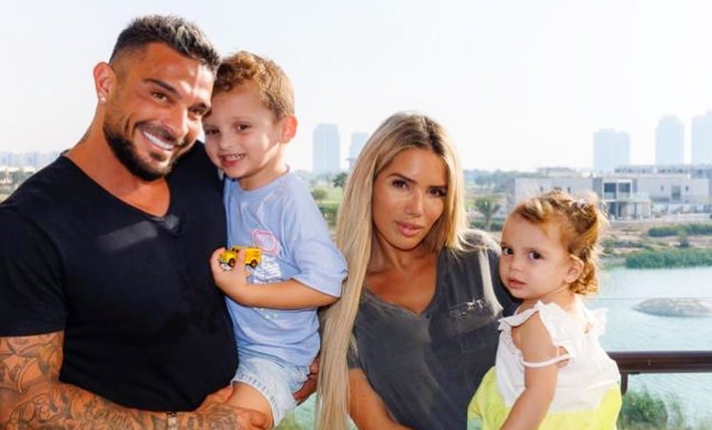 Julien Tanti : Ses enfants déscolarisés ? Angelina n'a que 2 ans ...