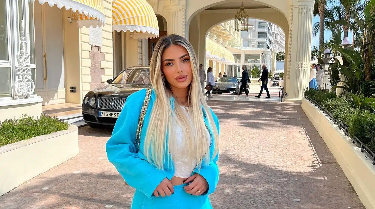 Ambre (Les Marseillais) dévoile l'identité de son compagnon | Newstories