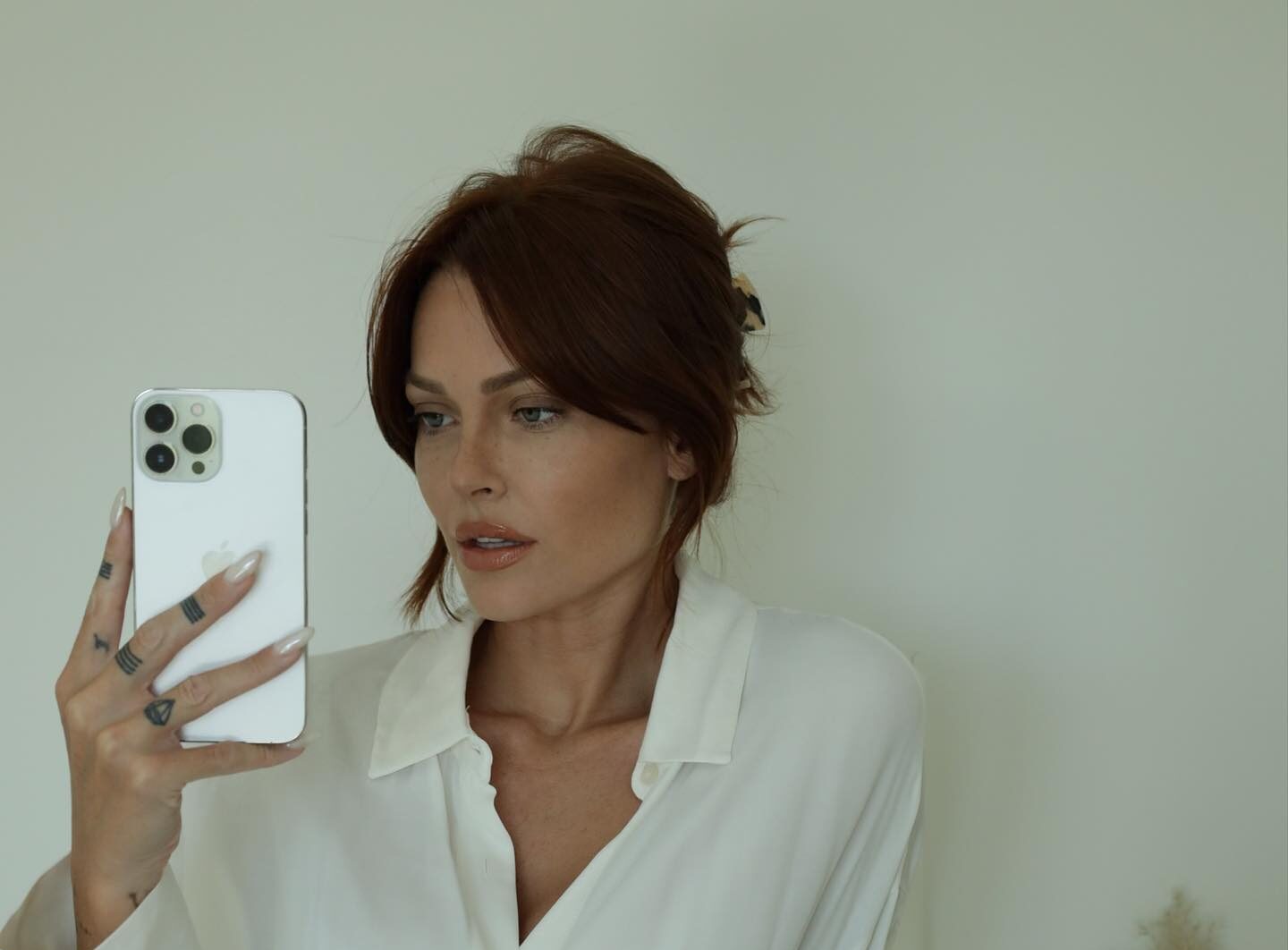 "Mon corps lâche" : Caroline Receveur épuisée par sa chimiothérapie ...