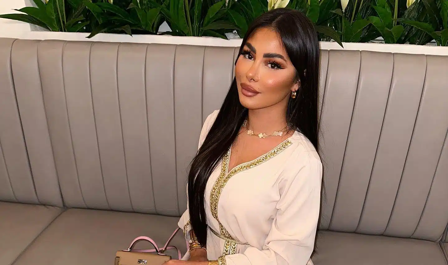 Maeva Ghennam de retour de son pèlerinage, confie être changée et ...